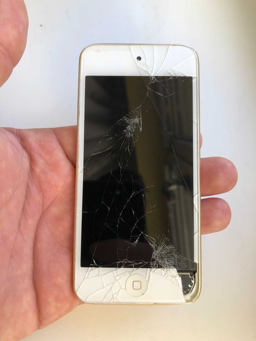 Apple iPod touch 6th generation Gold A1574 7.1 Campulung • OLX.ro