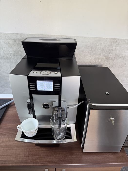 Espressor expresor aparat de cafea tonomat JURA GIGA X3C Profesional ...