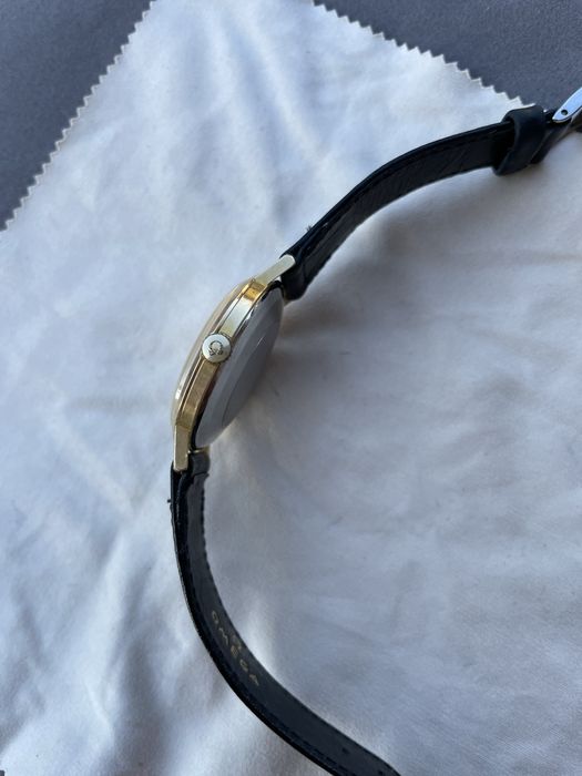 Vând ceas Omega impecabil Suceava • OLX.ro
