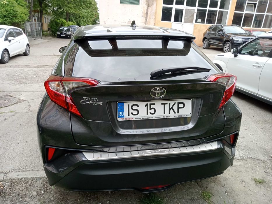 TOYOTA automatic model C-HR 2019 Iasi • OLX.ro