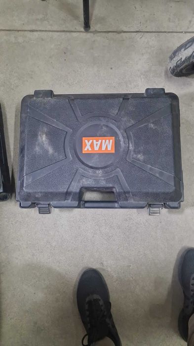 Masina pentru legat sarma MAX RB441 T second, inchiriem pistol max ...