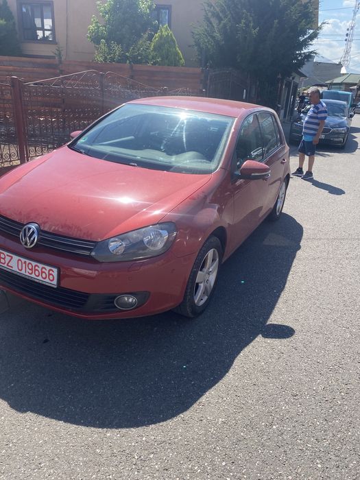 Vw golf 6. 1.6 tdi, recent adus Ramnicu Sarat • OLX.ro