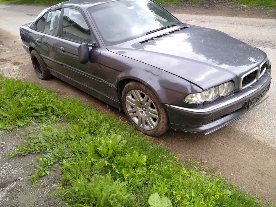 Bmw e38 730d на части с. Доброславци • OLX.bg