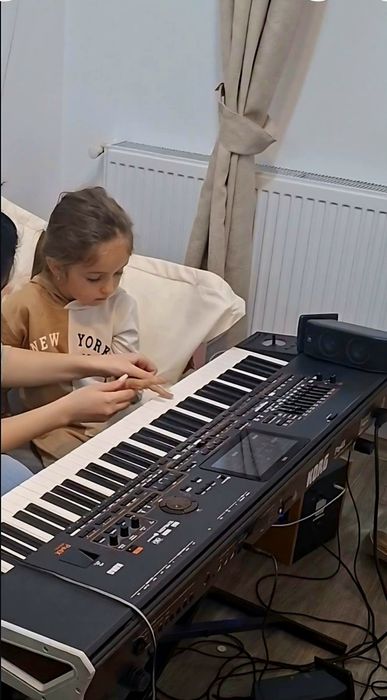 Cursuri de muzica Pian și canto București online Bragadiru • OLX.ro