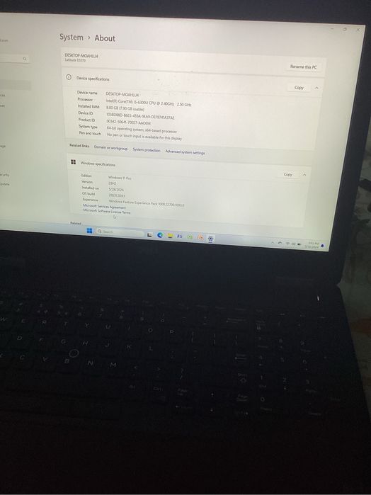 Laptop Dell 15”, 8 gb RAM, m2-128 gb rom generatie noua, cu amprenta ...
