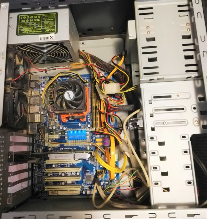 Vând PC (unitate de calculator) Cluj-Napoca • OLX.ro