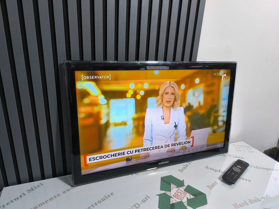 Televizor Samsung UE32D5720RS 32 inch Smart TV cu porturi multiple ...