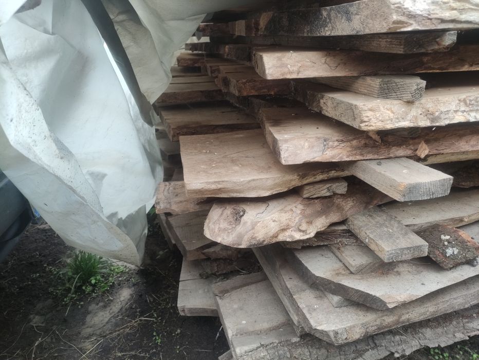 Scândură cherestea nuc uscată aprox 1,5mc Stefesti • OLX.ro