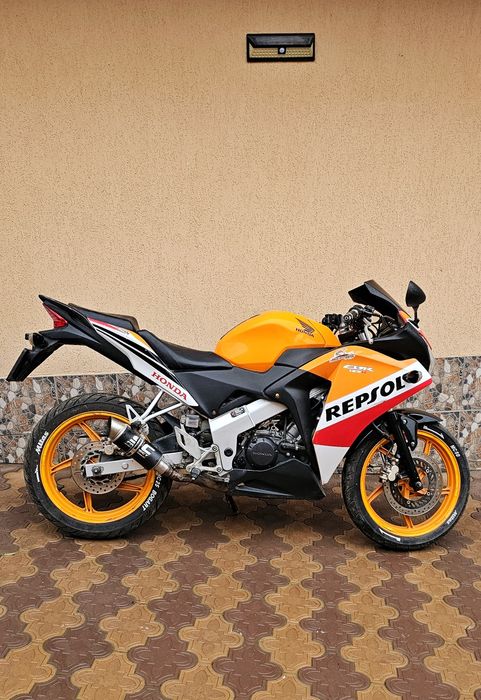 Honda Cbr 125 R JC50 Repsol Tulcea • OLX.ro