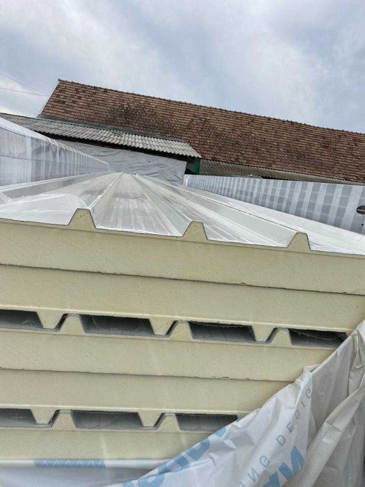 Panouri SANDWICH CALITATEA 1 SI 2 diferite dimensiuni si culori Botosani • OLX.ro