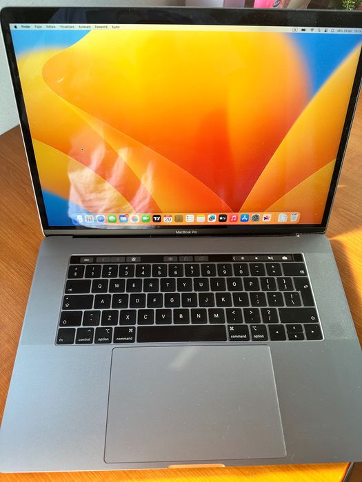 MacBook Pro 2019, 15" Pitesti • OLX.ro