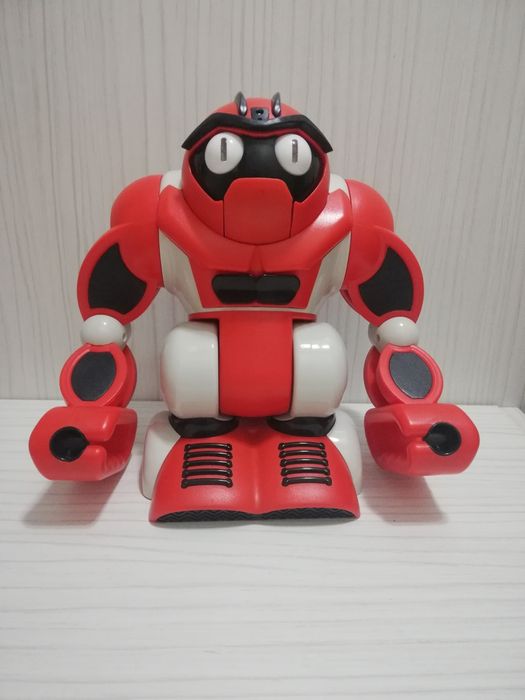 BOOMBOT Интерактивен робот 1000 гр. София Център • OLX.bg