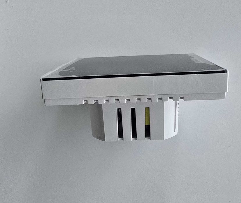 Termostat smart, Wireless Zigbee, TUYA, Avatto, ZWT100-WH-3A Iasi • OLX.ro