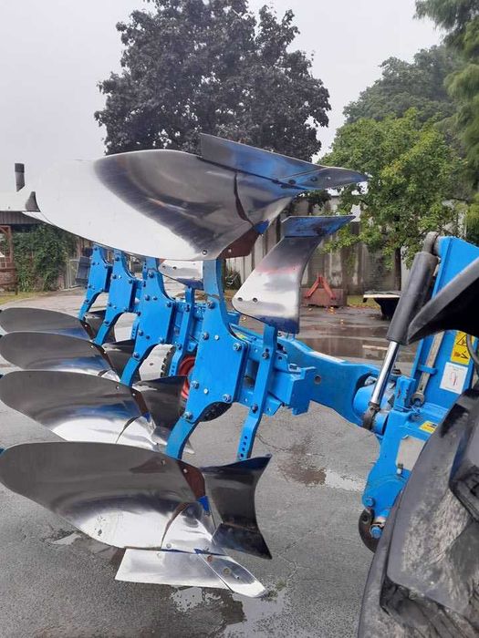 Plug Lemken Opal Europal cu 3 cormane 4 cormane 5 cormane Kuhn Master Buftea • OLX.ro