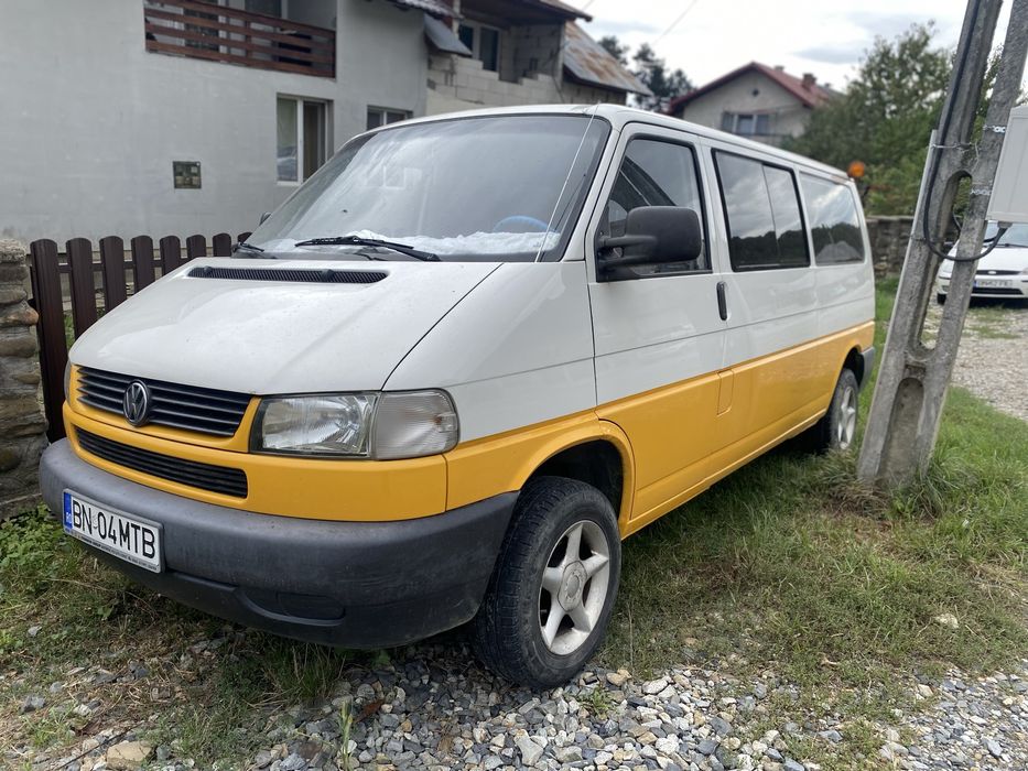 Vand WV Caravelle - 9 locuri, AUTOTURISM, model lung Salva • OLX.ro