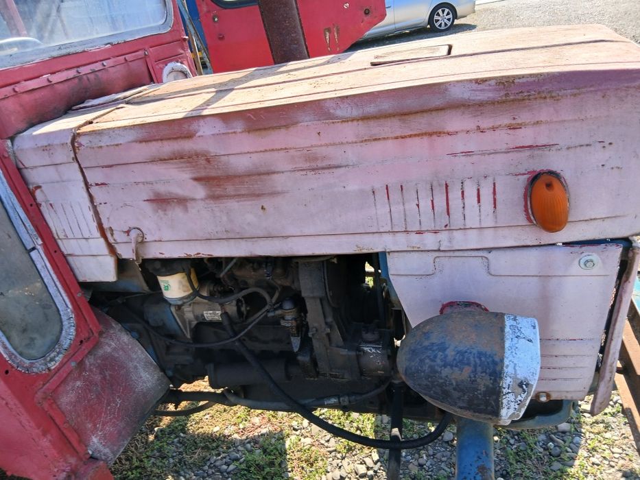 Tractor Universal 445 Adjudeni • OLX.ro