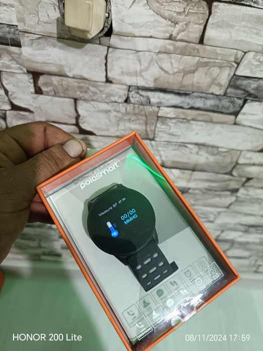 Смарт Часовник два броя гр. Русе Здравец Изток • OLX.bg