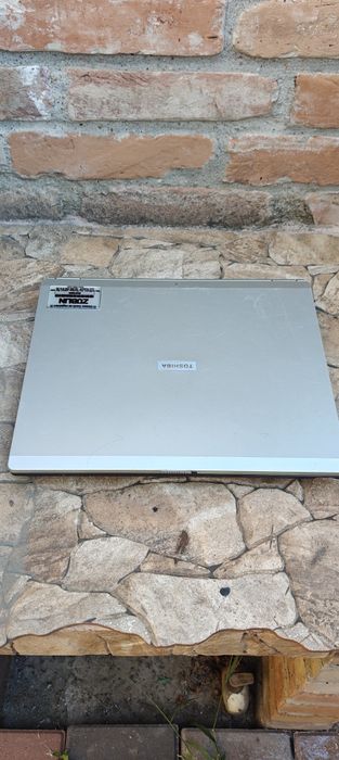 Laptop antic Toshiba Tecra A3 Galati • OLX.ro