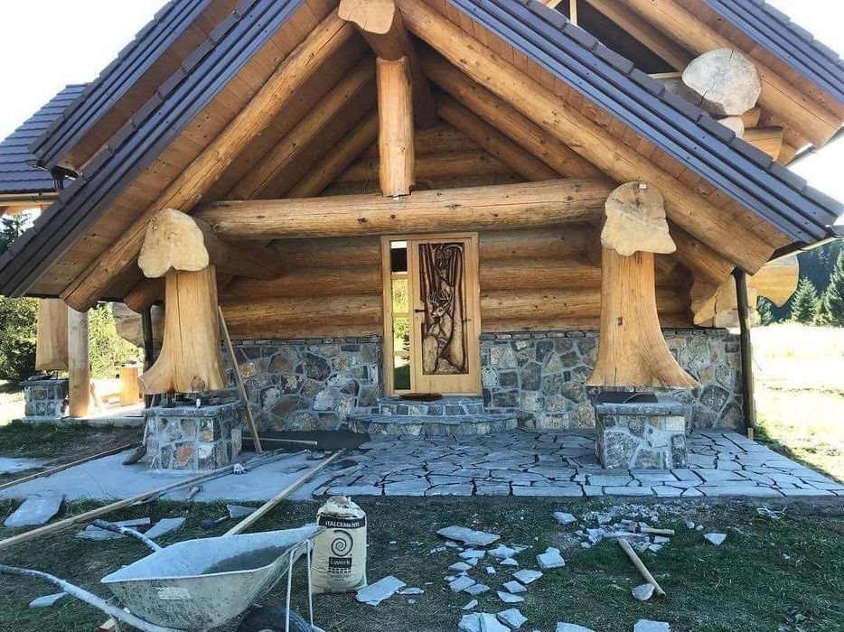 Cabane din lemn rotund construcții din bustean Marisel • OLX.ro