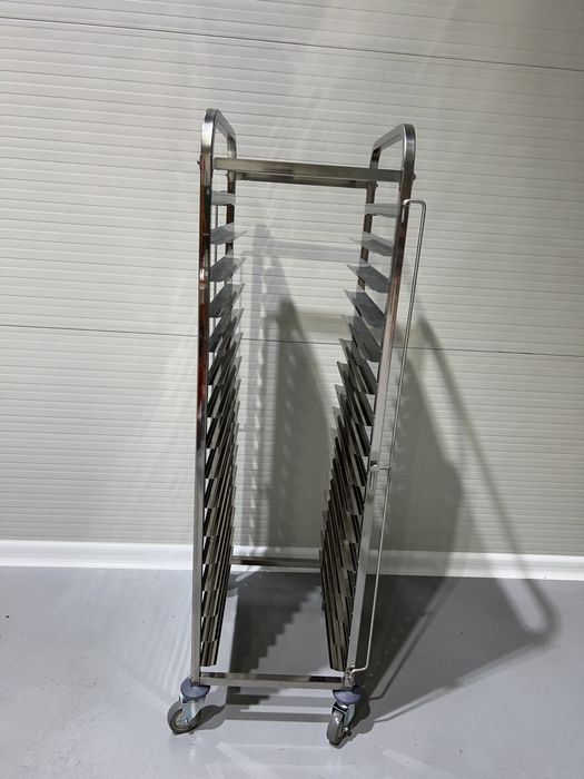 Rastel / carucior patiserie - gastronomie - 16 tavi 60 x 40 sau GN 1/1 ...