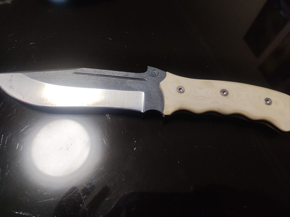 Нож от 2 d стомана... гр. Мартен • OLX.bg