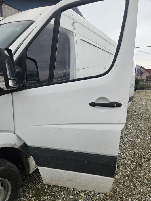 Usa stanga fata Mercedes Sprinter W905 2010 Babeni • OLX.ro