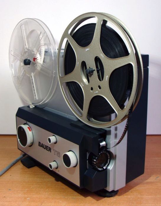 BAUER T5 - proiector film Buzau • OLX.ro