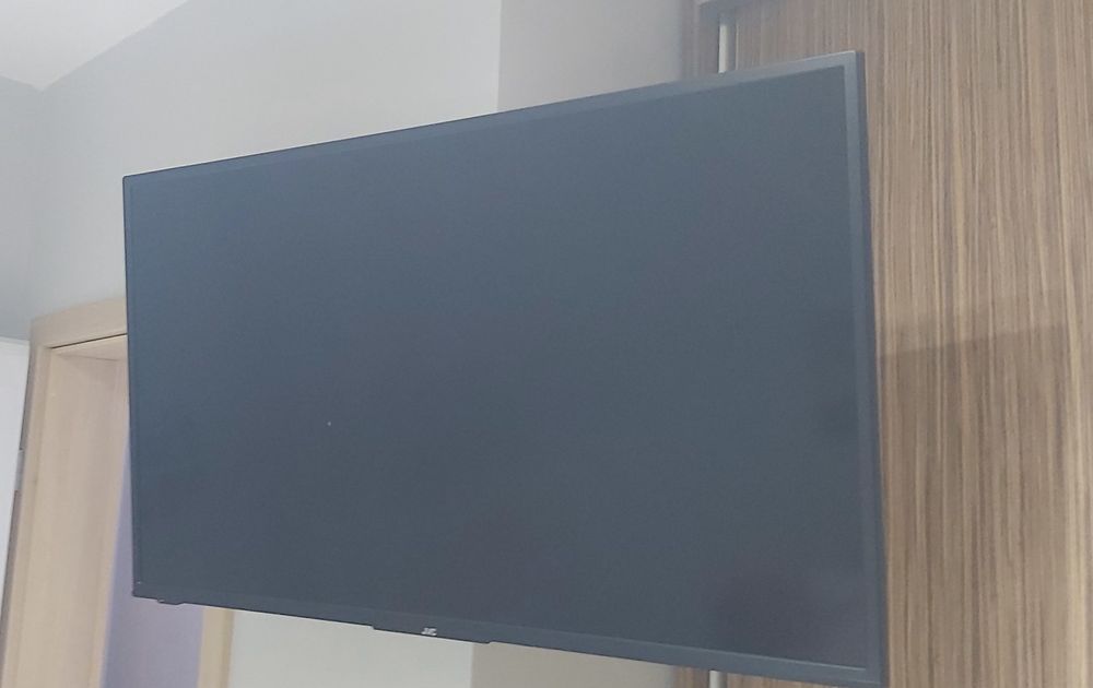 Android smart tv JVC 40' 100см. - 400лв гр. Бургас Сарафово • OLX.bg