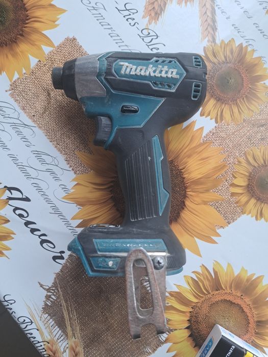 Инпакт DTD155 и батерий Makita 18v гр. Видин Строител • OLX.bg