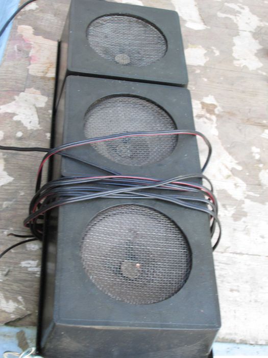 Boxe 40W,vintage romanesti,pereche Poiana Aiudului • OLX.ro