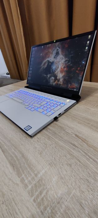 Laptop Gaming Alienware M17 R2 i9 RTX 2080 MaxQ Brasov • OLX.ro