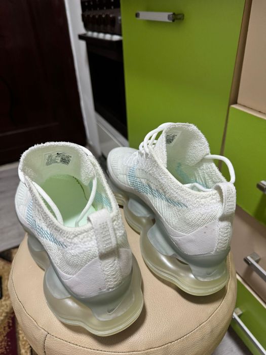 Vand adidasi nike air max scorpion noi nouti Slatina • OLX.ro