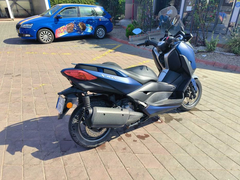 Scuter Yamaha XMax 300 - 2019 - 5500 km Buzau • OLX.ro