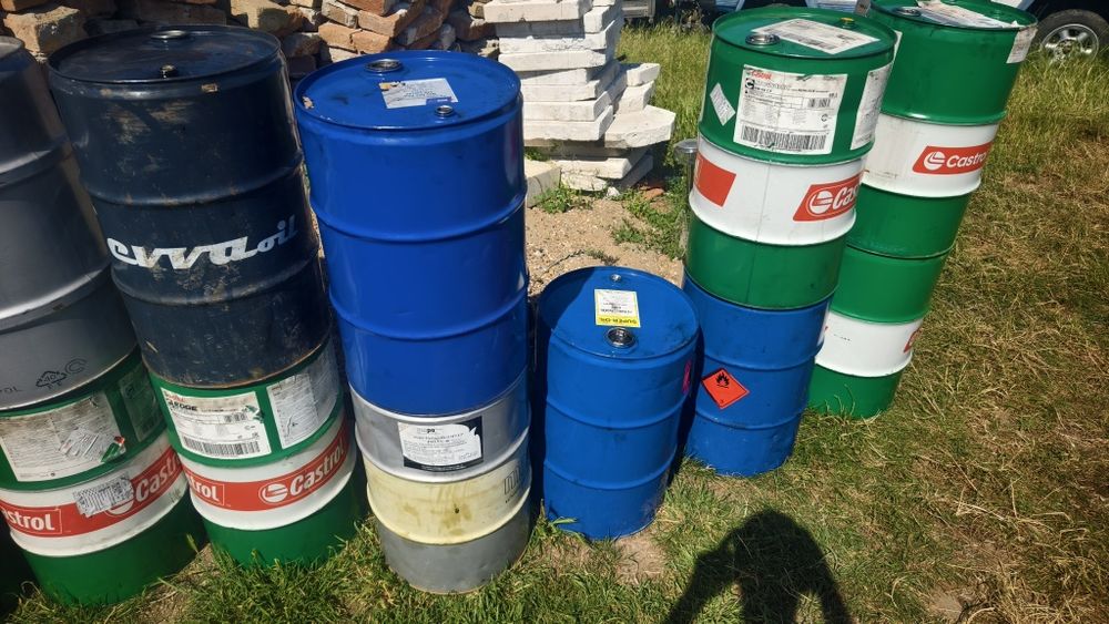 Vând bidoane metalice Nadlac • OLX.ro