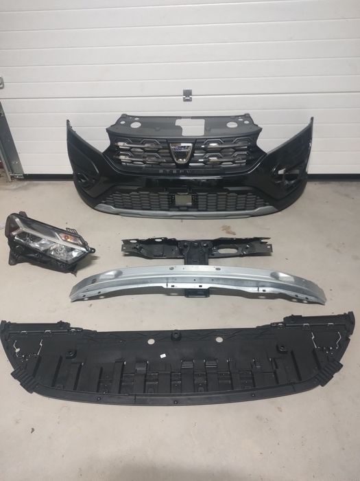 Bara fata, far dreapta, traversa, trager Sandero stepway 2021-2022 Bascov • OLX.ro