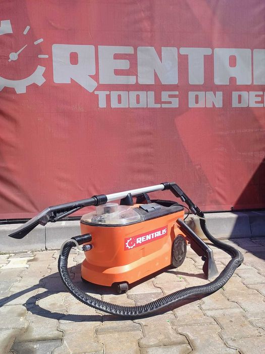 Inchiriez aspirator cu injectie-extractie Karcher Puzzi 10/1 Brasov ...