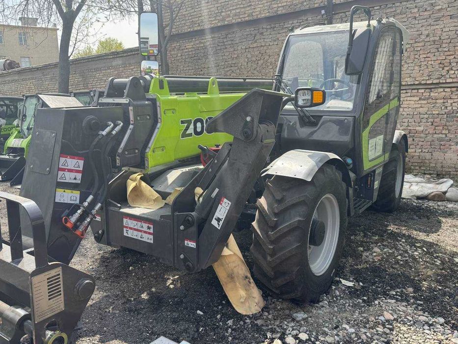 Телескопический погрузчик ZOOMLION ZTH4525R в наличии 25метр: 2 249 000 ...