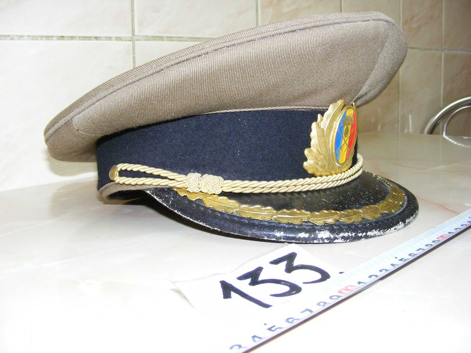 Șapcă, chipiu, caschetă (cod 133) Bucuresti Sectorul 3 • OLX.ro