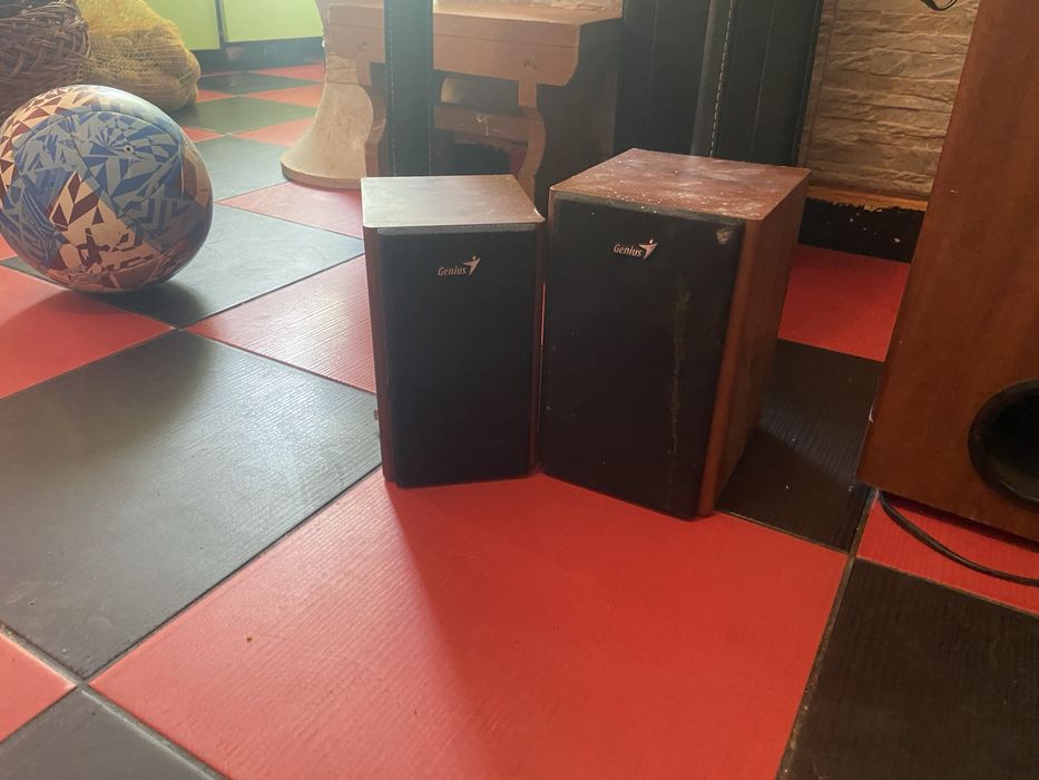 Vand Statie boxe Ganius 5.1 Dacia • OLX.ro