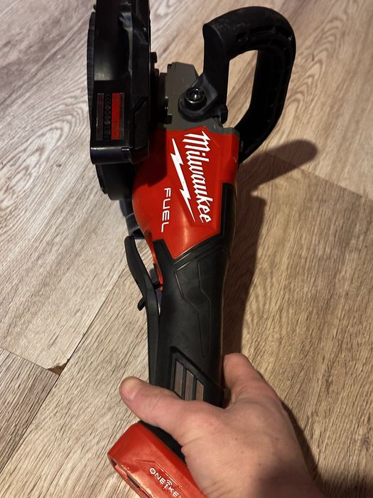 Vand noul flex de la milwaukee cu onekey cu variatie de turatii Maraus • OLX.ro