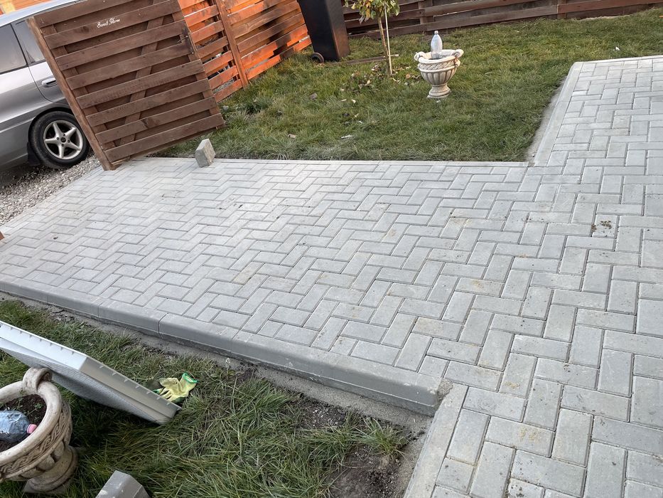 Pavaje Clasice, Pavele, Borduri, Rigole, Fire Pit, Montaj Vanzare ...