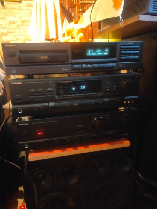 Linie Technics 3. piese Receiver Gx170 / Amplificator su-v220 / Cd ...