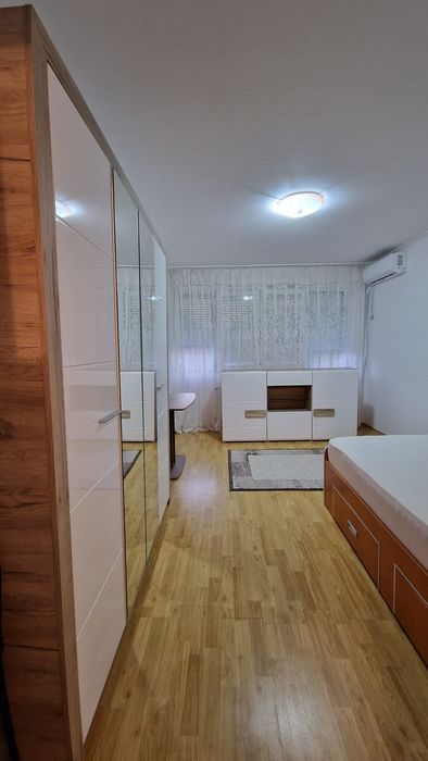 Inchiriez garsoniera zona Tiglina Galati • OLX.ro