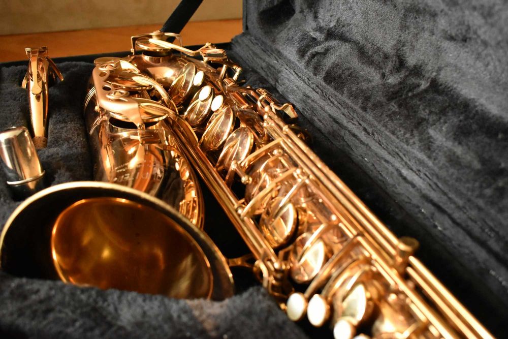 Тенор Саксофон Jupiter + Yamaha 4C и 7C + Аксесоари + Стойка гр. Сливен ...