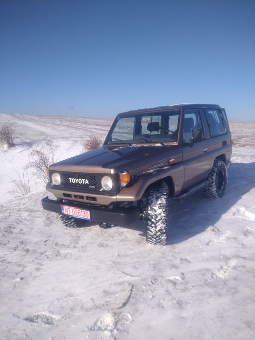 Toyota land cruiser bj70 Dumbrava Rosie • OLX.ro