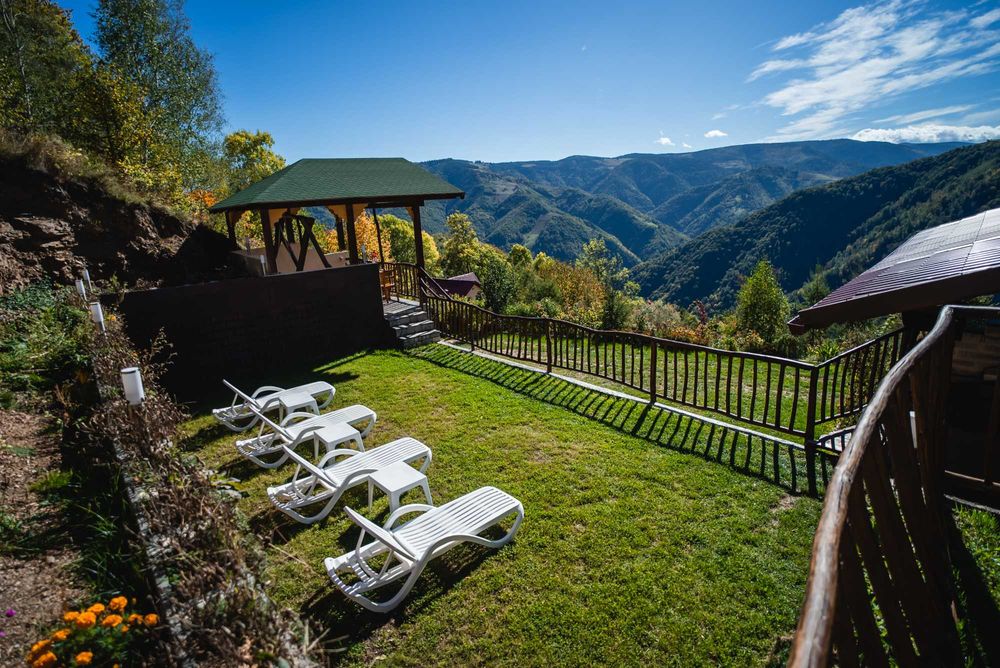 Inchiriez cabana Coastea Marisel Marisel • OLX.ro