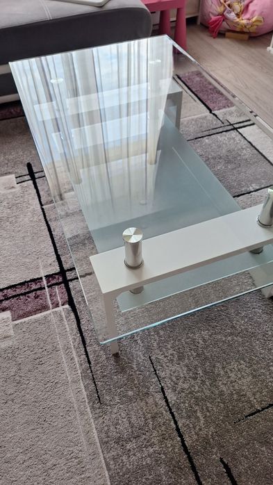 Стъклена холна маса гр. София Младост 2 • OLX.bg