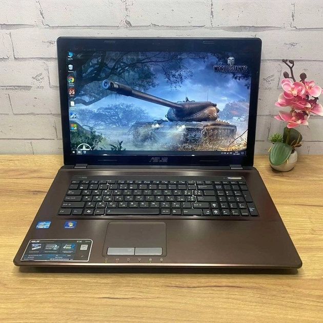 Laptop Asus mare 17 inchi la preț de Tableta!!300 de lei cu încărcător ...