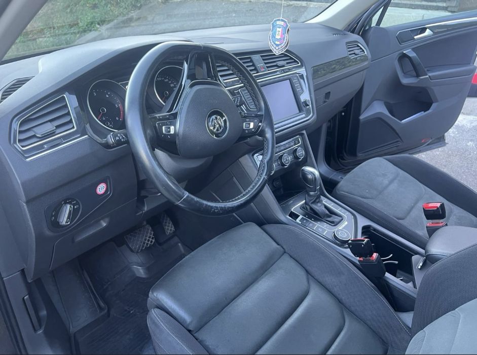 Volkswagen Tiguan 2.0TDI DSG / PANORAMIC Ramnicu Valcea • OLX.ro