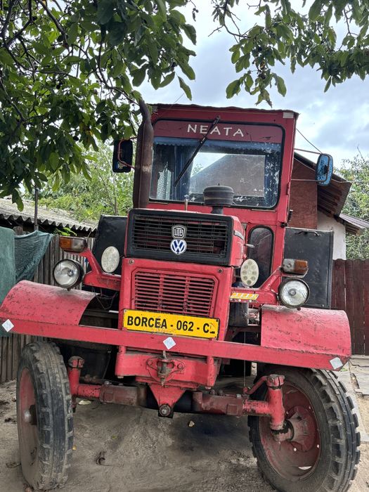 Tractor U650 si doua remorci. Borcea • OLX.ro